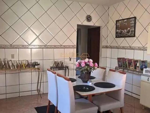 Casa / Sobrado para Venda em Araguari/MG Jóquei Clube 2 Quartos