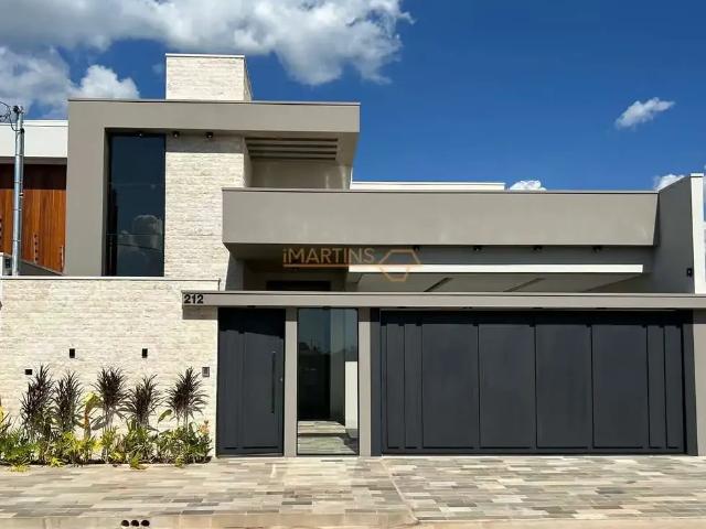 Casa / Sobrado para Venda em Araguari/MG Jóquei Clube 3 Quartos