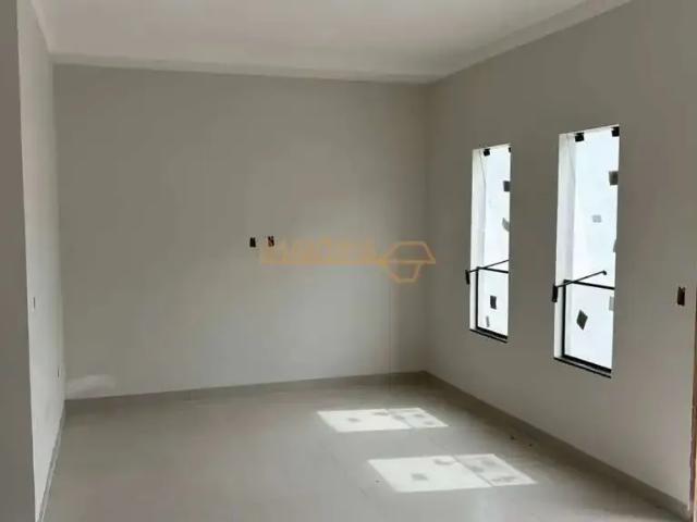 Casa / Sobrado para Venda em Araguari/MG Jóquei Clube 3 Quartos