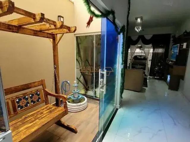 Casa / Sobrado para Venda em Araguari/MG Parque Flamboyants 3 Quartos