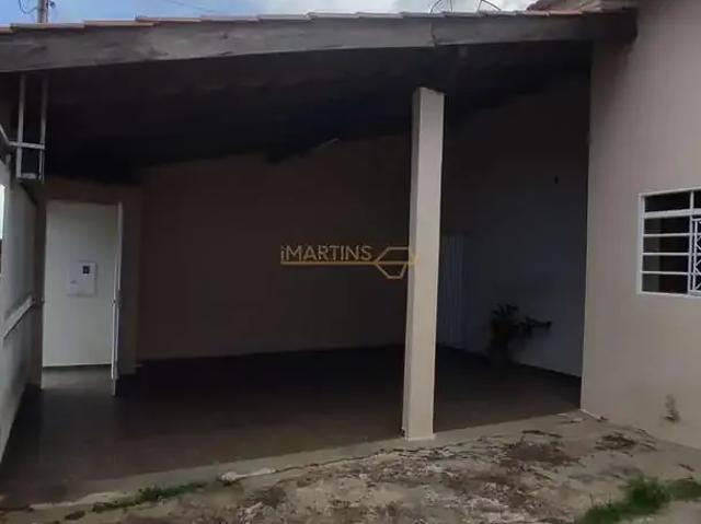 Casa / Sobrado para Venda em Araguari/MG Santa Helena 2 Quartos