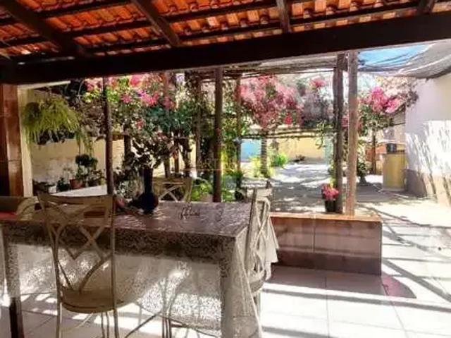 Casa / Sobrado para Venda em Araguari/MG Santa Terezinha 3 Quartos