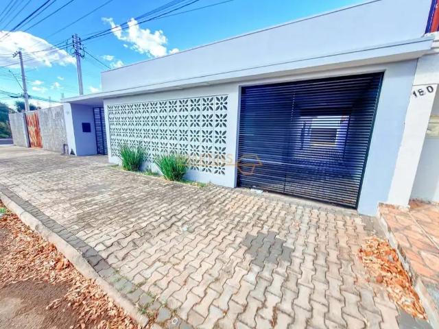 Casa / Sobrado para Venda em Araguari/MG Santiago 2 Quartos