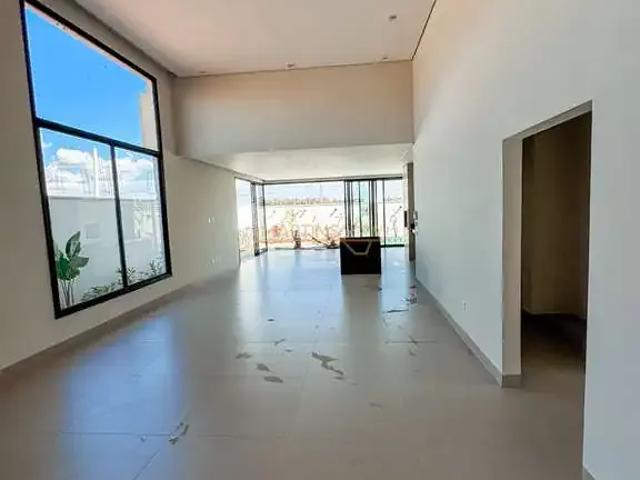 Casa / Sobrado para Venda em Araguari/MG Sibipiruna 3 Quartos