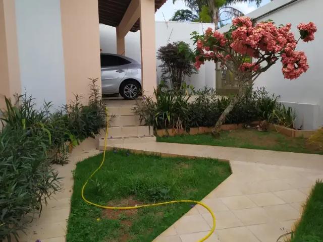 Casa / Sobrado para Venda em Araguari/MG Sibipiruna 4 Quartos