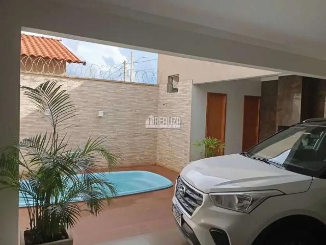 Casa / Sobrado para Venda em Aramina/SP Parque das Flores 3 Quartos
