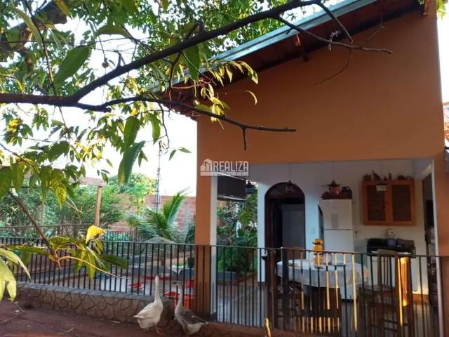 Casa / Sobrado para Venda em Aramina/SP Vila Elza da Silva 3 Quartos