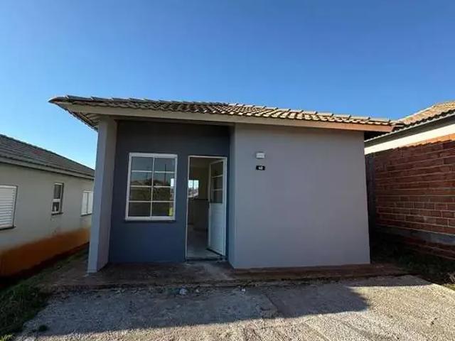 Casa / Sobrado para Venda em Arapongas/PR Vila Triângulo 2 Quartos