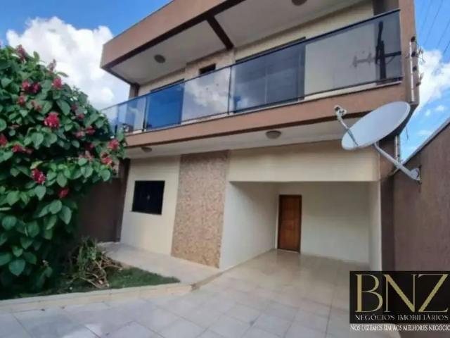 Casa / Sobrado para Venda em Arapongas/PR Centro 6 Quartos