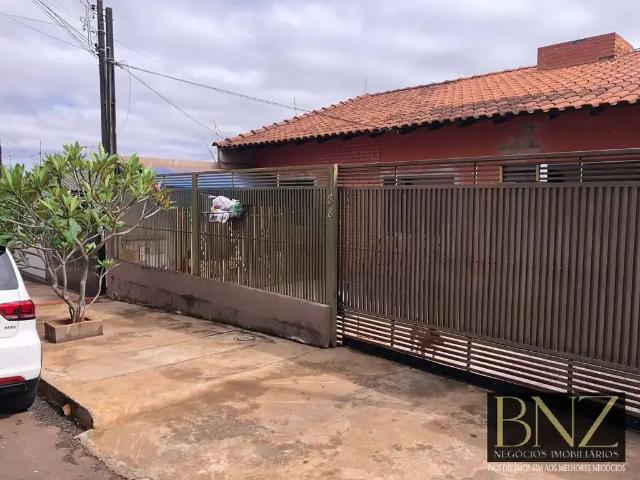 Casa / Sobrado para Venda em Arapongas/PR Jardim Colúmbia IV 3 Quartos