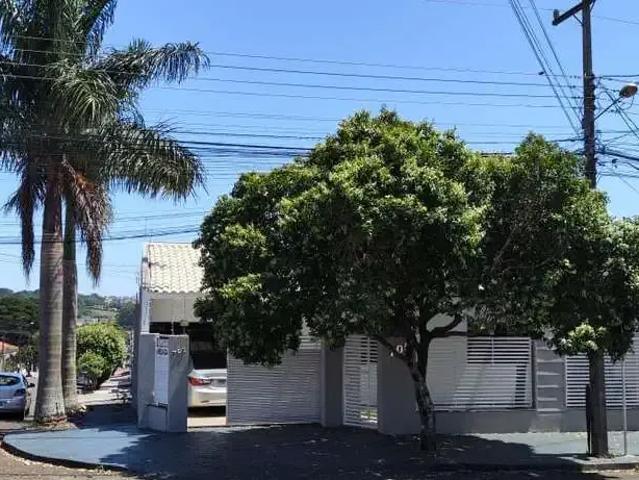 Casa / Sobrado para Venda em Arapongas/PR Jardim Nova Baroneza 3 Quartos