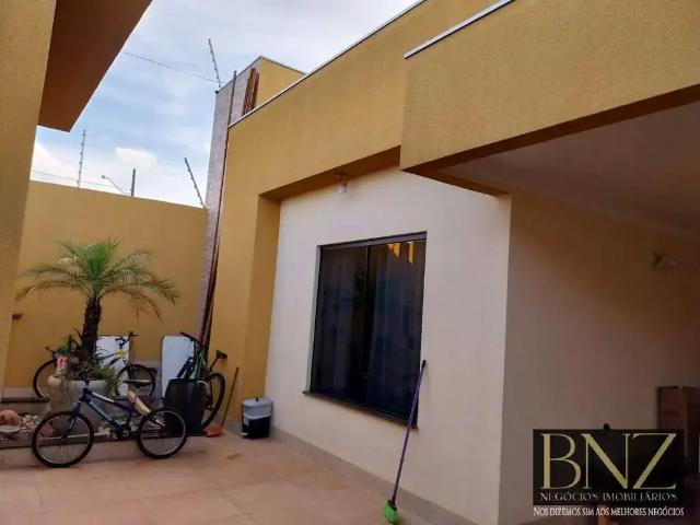 Casa / Sobrado para Venda em Arapongas/PR Jardim San Raphael VI 3 Quartos