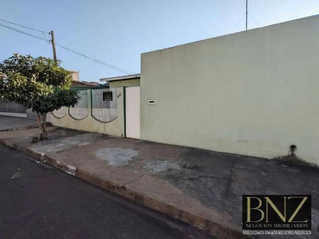 Casa / Sobrado para Venda em Arapongas/PR Jardim Panorama 3 Quartos