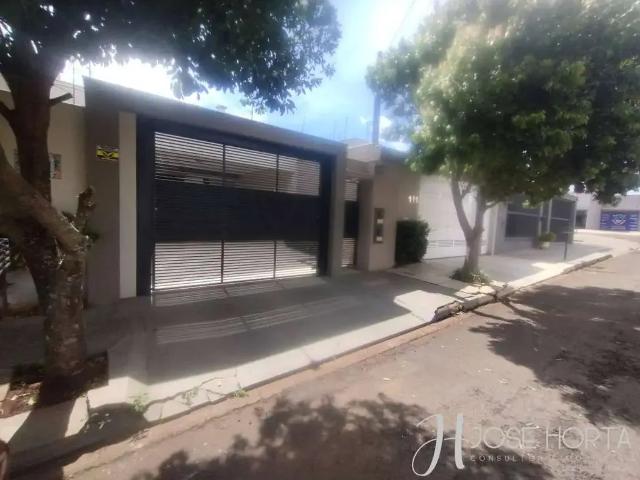 Casa / Sobrado para Venda em Arapongas/PR Jardim Vale das Perobas 3 Quartos