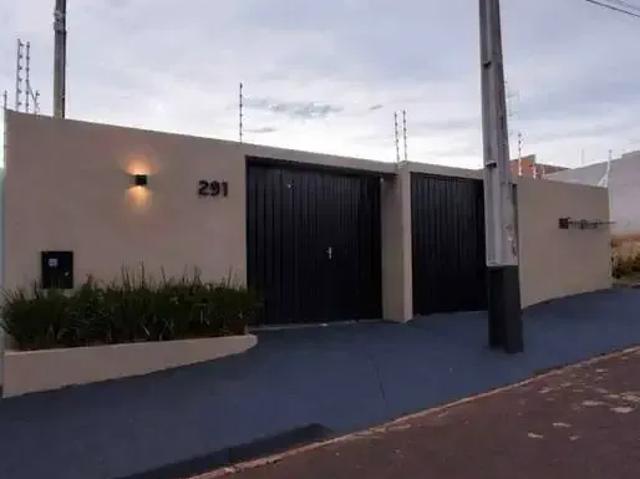 Casa / Sobrado para Venda em Arapongas/PR Jardim Vale do Coqueiral 2 Quartos