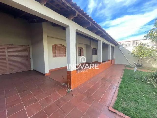 Casa / Sobrado para Venda em Araporã/MG Área Rural de Araporã 3 Quartos