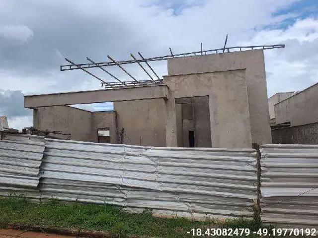 Casa / Sobrado para Venda em Araporã/MG Setor Beira Rio 3 Quartos