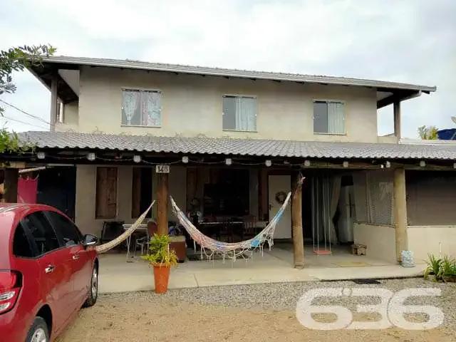 Casa / Sobrado para Venda em Araquari/SC Barra do Itapocú 4 Quartos