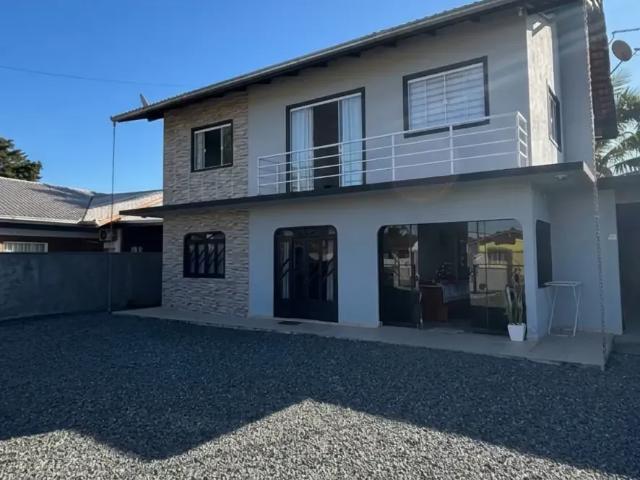 Casa / Sobrado para Venda em Araquari/SC Itapocu 6 Quartos