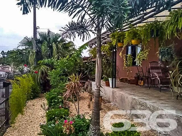 Casa / Sobrado para Venda em Araquari/SC Itinga 5 Quartos