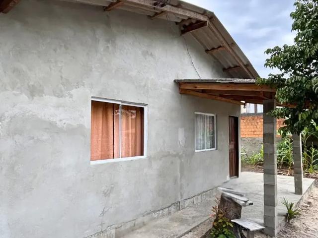 Casa / Sobrado para Venda em Araquari/SC Rainha 3 Quartos