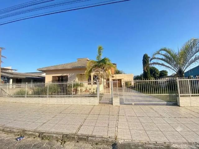 Casa / Sobrado para Venda em Araranguá/SC Urussanguinha 3 Quartos