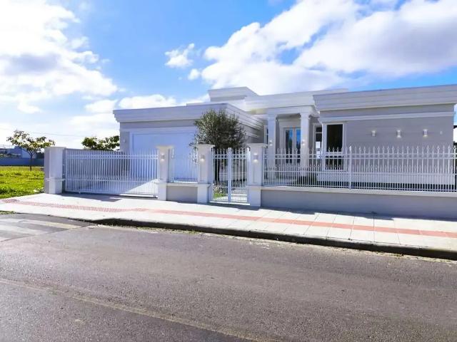 Casa / Sobrado para Venda em Araranguá/SC Caverazinho 3 Quartos