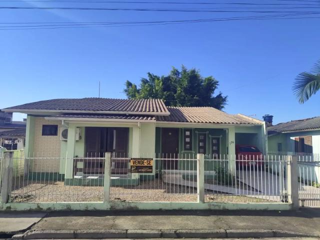 Casa / Sobrado para Venda em Araranguá/SC Jardim Cibeli 3 Quartos