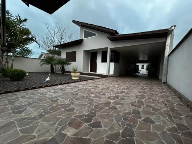 Casa / Sobrado para Venda em Araranguá/SC Sanga da Areia 3 Quartos
