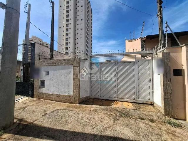 Casa / Sobrado para Venda em Araraquara/SP Centro 2 Quartos