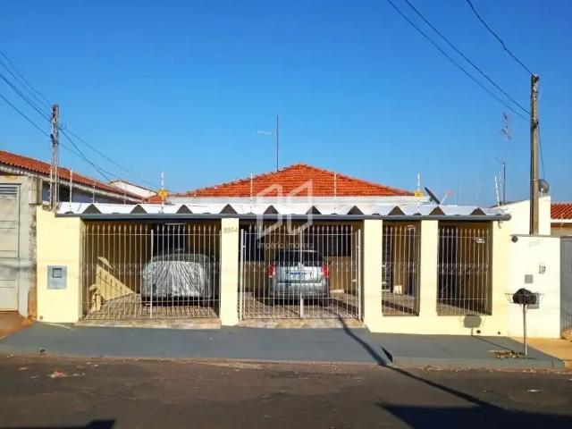 Casa / Sobrado para Venda em Araraquara/SP Centro 2 Quartos