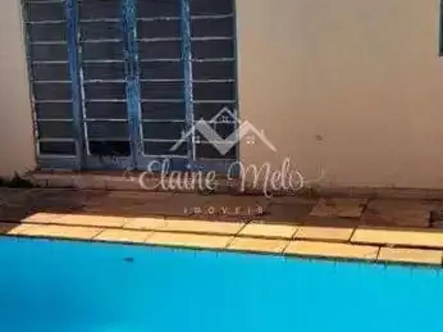 Casa / Sobrado para Venda em Araraquara/SP Centro 2 Quartos