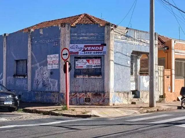 Casa / Sobrado para Venda em Araraquara/SP Centro 3 Quartos