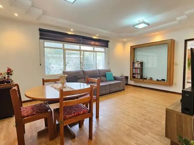 Casa / Sobrado para Venda em Araraquara/SP Centro 3 Quartos