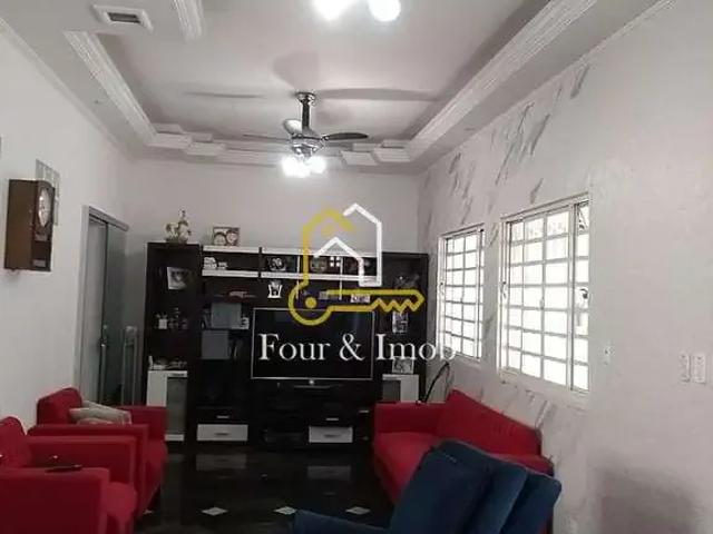 Casa / Sobrado para Venda em Araraquara/SP Centro 3 Quartos