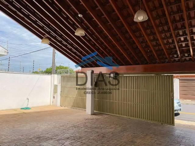 Casa / Sobrado para Venda em Araraquara/SP Centro 3 Quartos