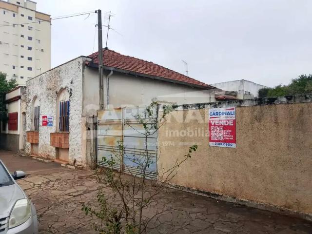 Casa / Sobrado para Venda em Araraquara/SP Centro 3 Quartos