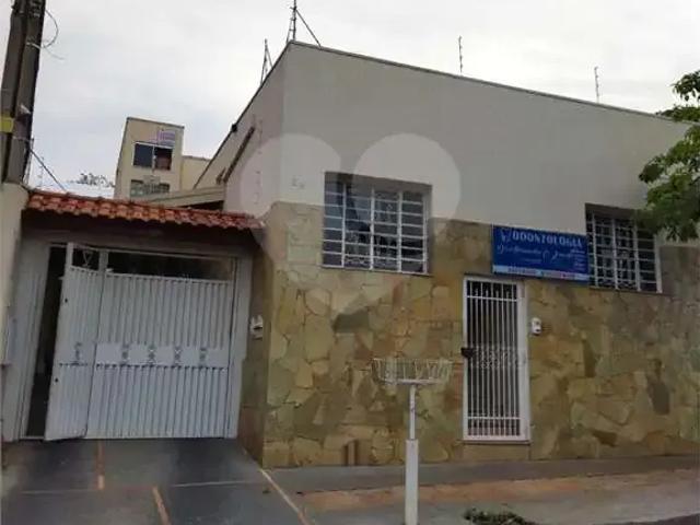 Casa / Sobrado para Venda em Araraquara/SP Centro 3 Quartos