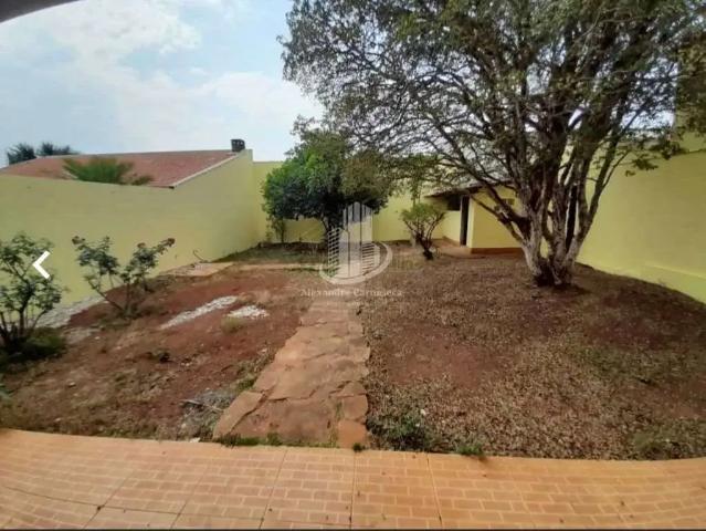 Casa / Sobrado para Venda em Araraquara/SP Centro 4 Quartos