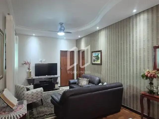 Casa / Sobrado para Venda em Araraquara/SP Centro 4 Quartos
