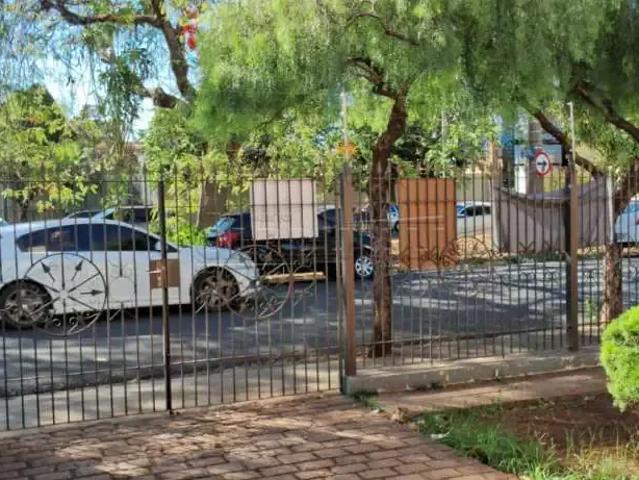 Casa / Sobrado para Venda em Araraquara/SP Centro 4 Quartos