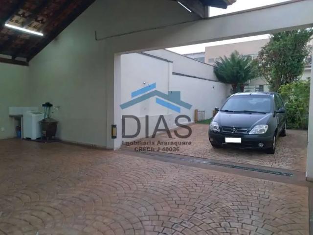 Casa / Sobrado para Venda em Araraquara/SP Centro 4 Quartos