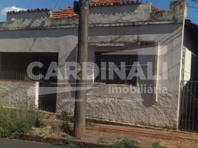 Casa / Sobrado para Venda em Araraquara/SP Centro 5 Quartos