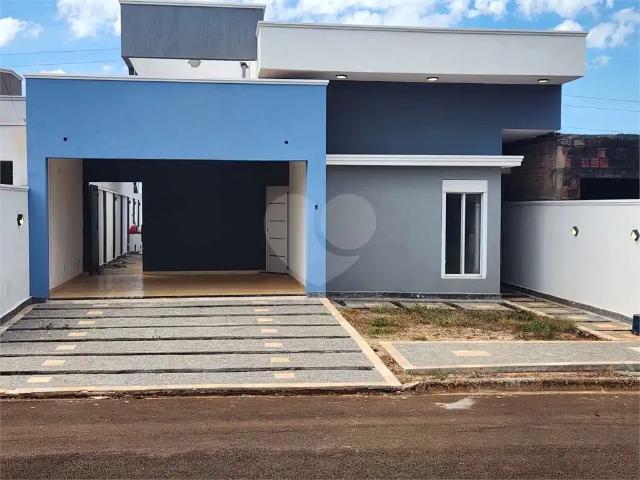 Casa / Sobrado para Venda em Araraquara/SP Jardim Maria Luiza V 3 Quartos