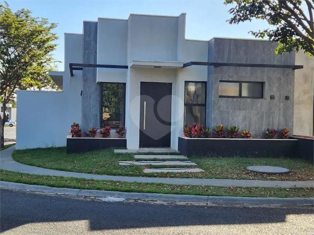 Casa / Sobrado para Venda em Araraquara/SP Jardim Marialice 3 Quartos