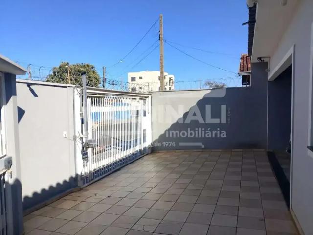 Casa / Sobrado para Venda em Araraquara/SP Jardim Adalgisa 3 Quartos