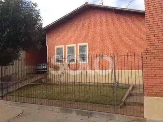 Casa / Sobrado para Venda em Araraquara/SP Jardim Almeida 3 Quartos