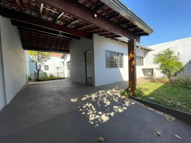 Casa / Sobrado para Venda em Araraquara/SP Jardim Brasil Vila Xavier 2 Quartos