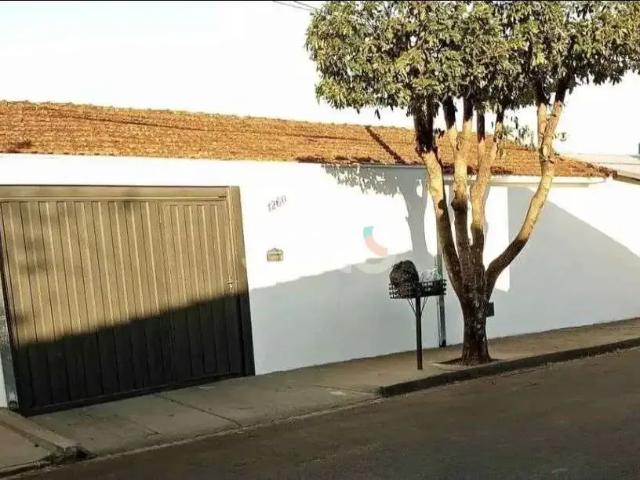 Casa / Sobrado para Venda em Araraquara/SP Jardim Brasil Vila Xavier 3 Quartos