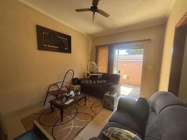 Casa / Sobrado para Venda em Araraquara/SP Jardim Dumont 2 Quartos
